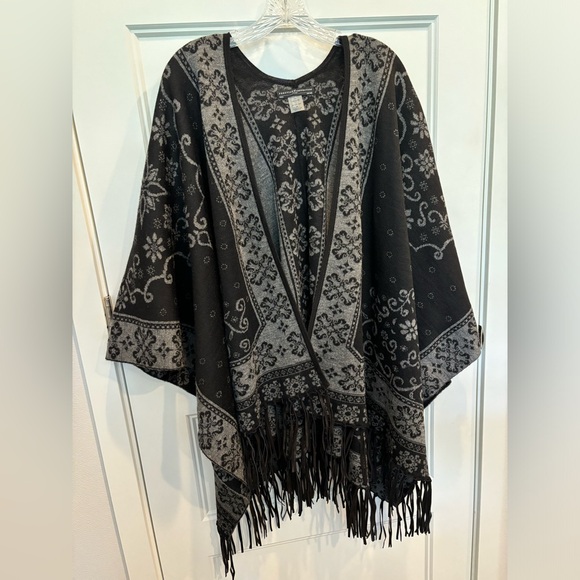 Peruvian Connection | Other | Peruvian Connection Blackgray Wrap With ...
